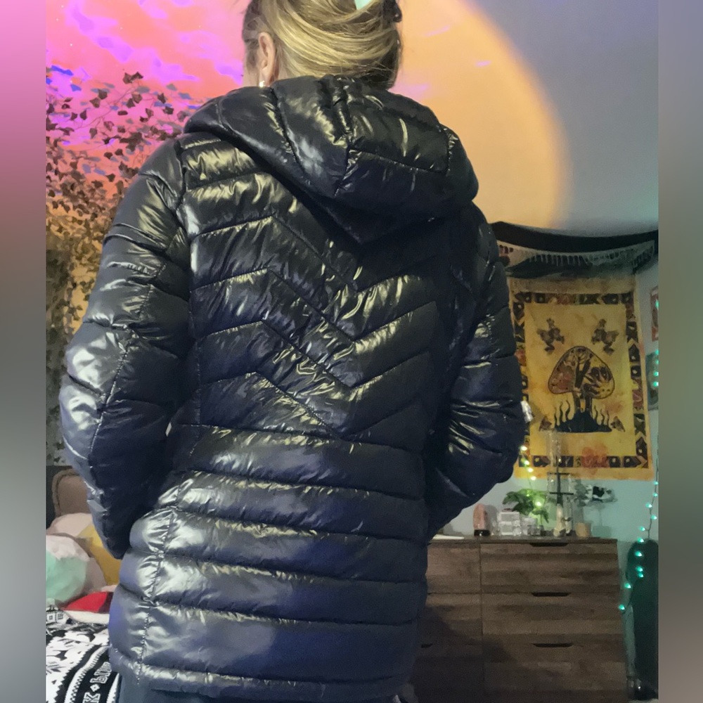 Noize Woman’s Black Puffer With Pink Interior - Gem